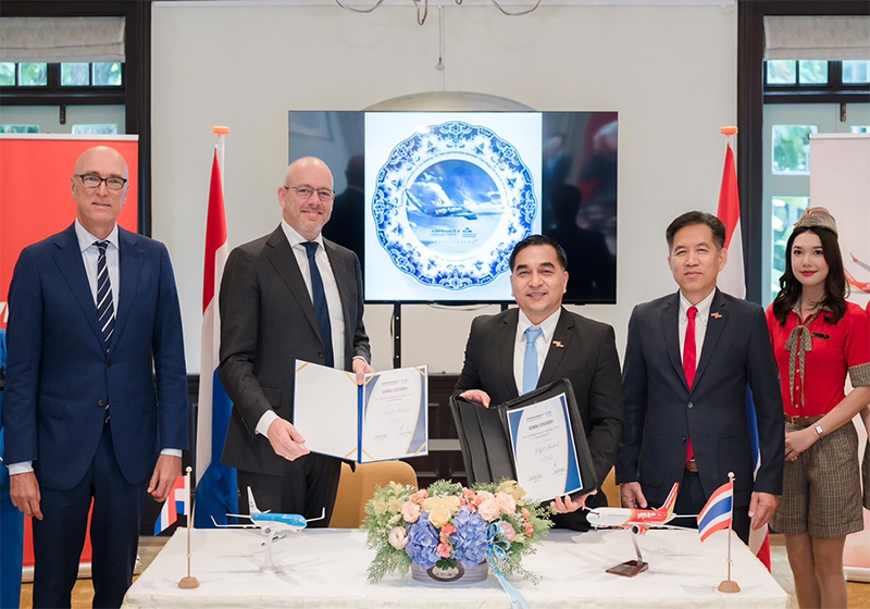 AFI KLM E&M and Vietjet sign long-term components support agreement